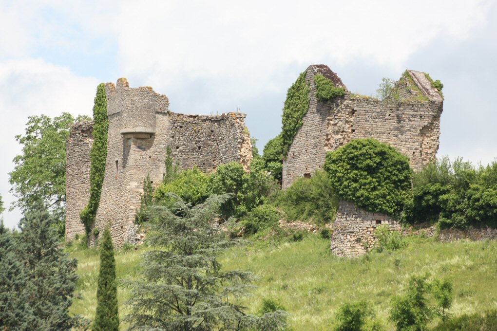 chateau de Sigy le Châtel : propriété privée (vestiges)