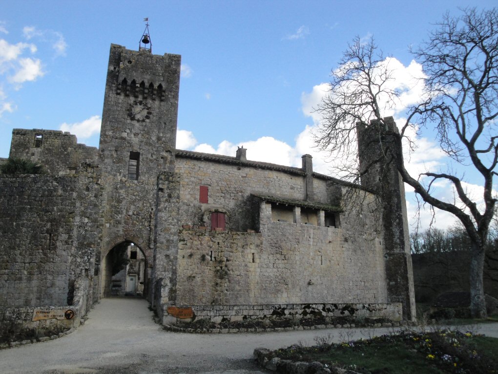 chateau de Larressingle, classé MH le 16 septembre 1922