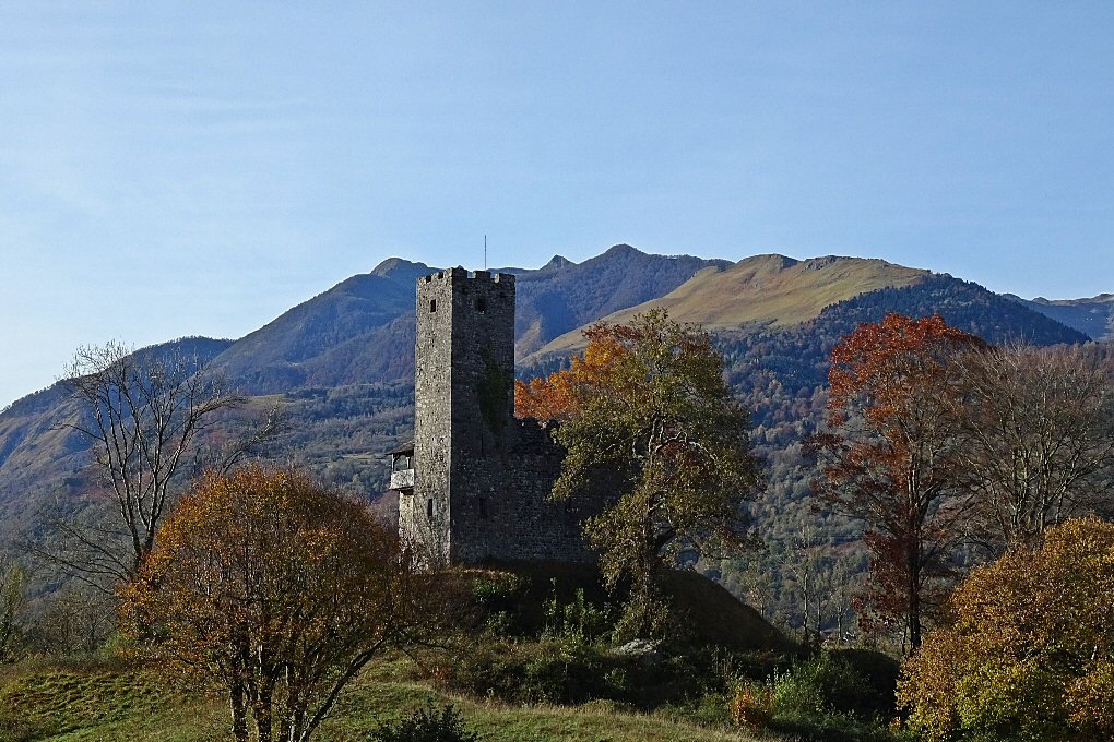 chateau de Castet dit tour d'Abadie, visite des extérieurs