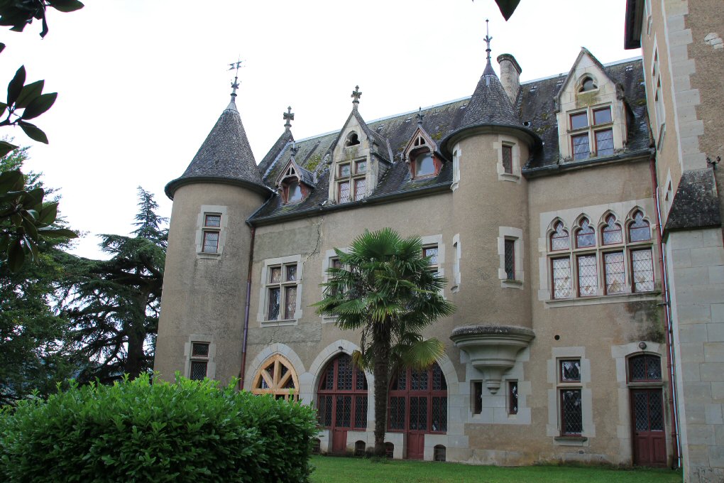 chateau de Caylus : inscrit MH par arrêté du 29 décembre 2016