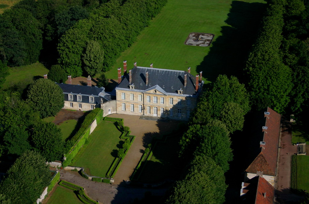 chateau d'Ennery : classé MH par arrêté du 13 juin 1942