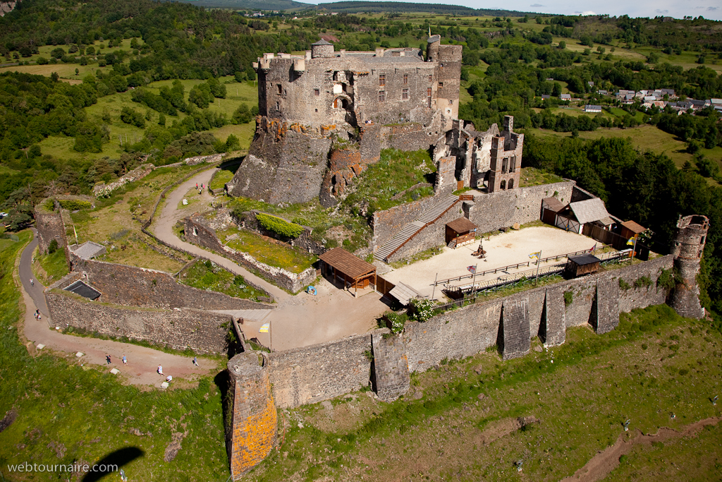 chateau de Murol, ouvert au public toute l'année