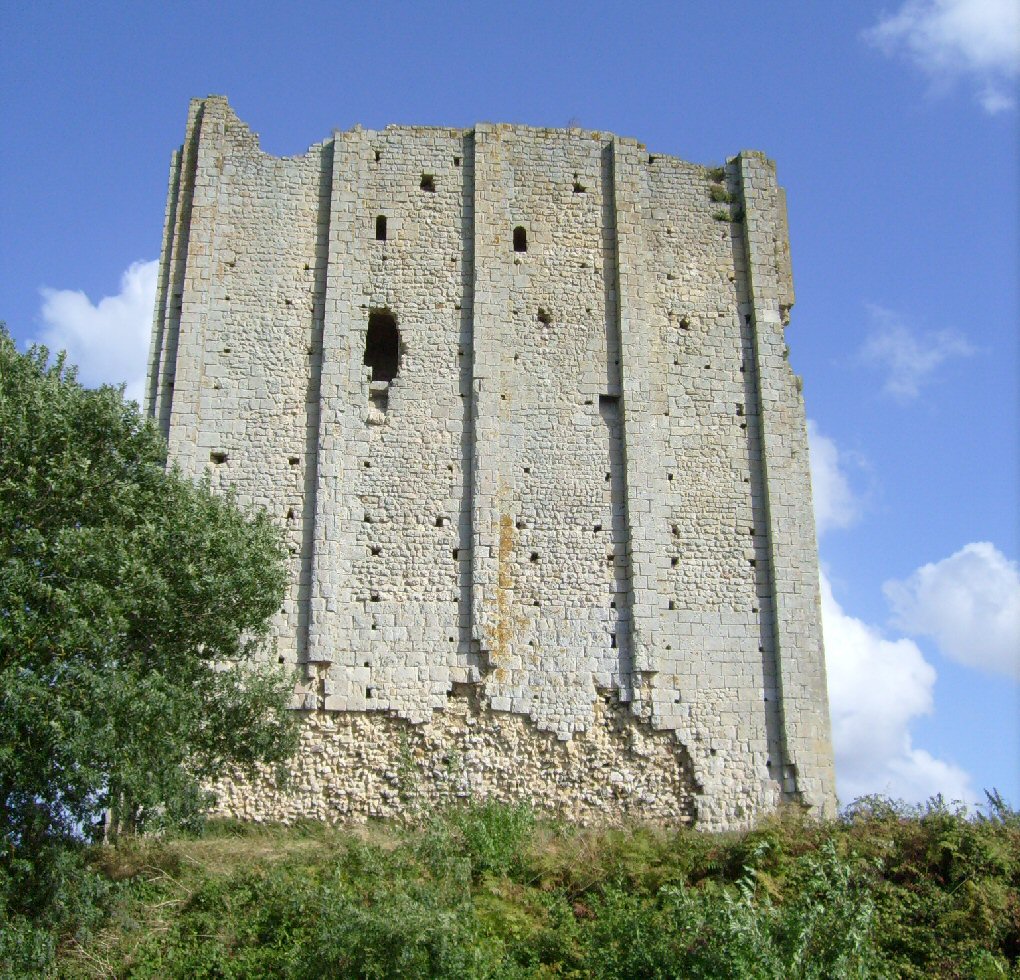 tour de Broue à Saint-Sornin : visite libre des extérieurs